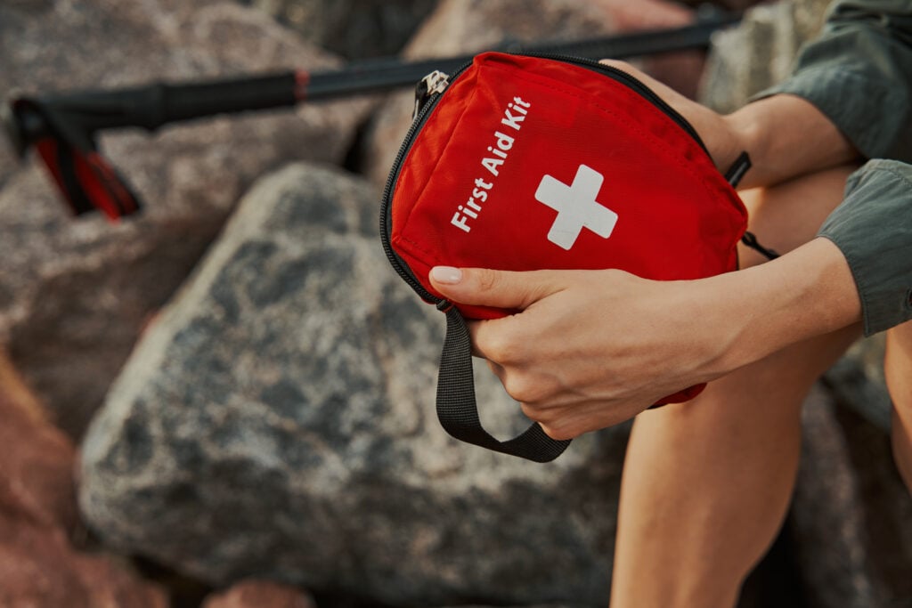 How to Clean and Dress Minor Wounds: Effective First Aid
